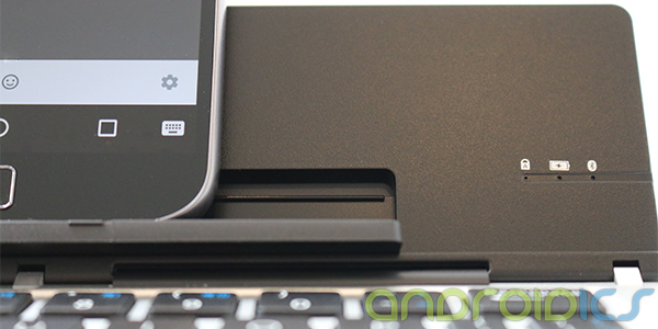 Review Foldable Keyboard F18 - Androidics.nl